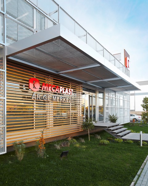 Mecaplast R&D Center by Iglo Architects - Architizer