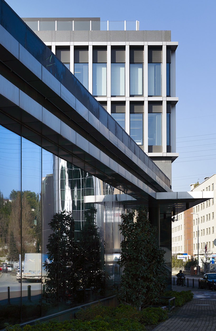 Dogus Holding Headquarters by CM Mimarlik - Architizer