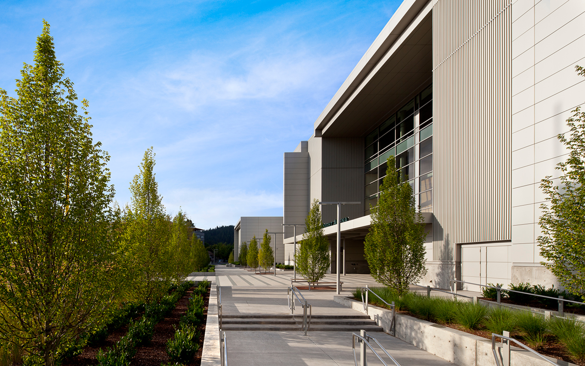 University of Oregon - Matthew Knight Arena by TVA Architects - Architizer
