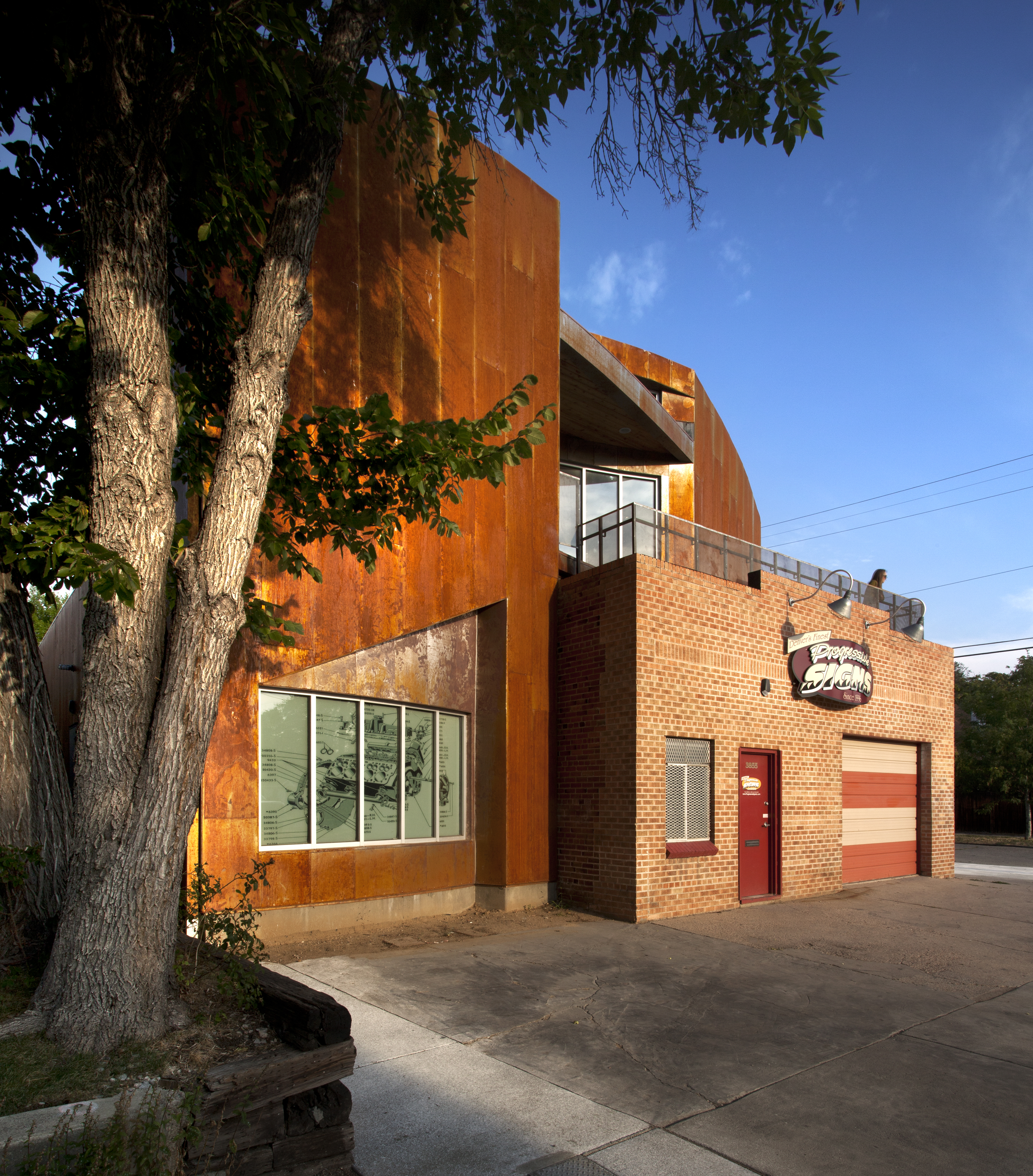 Shield House by Tomecek Studio Architecture - Architizer