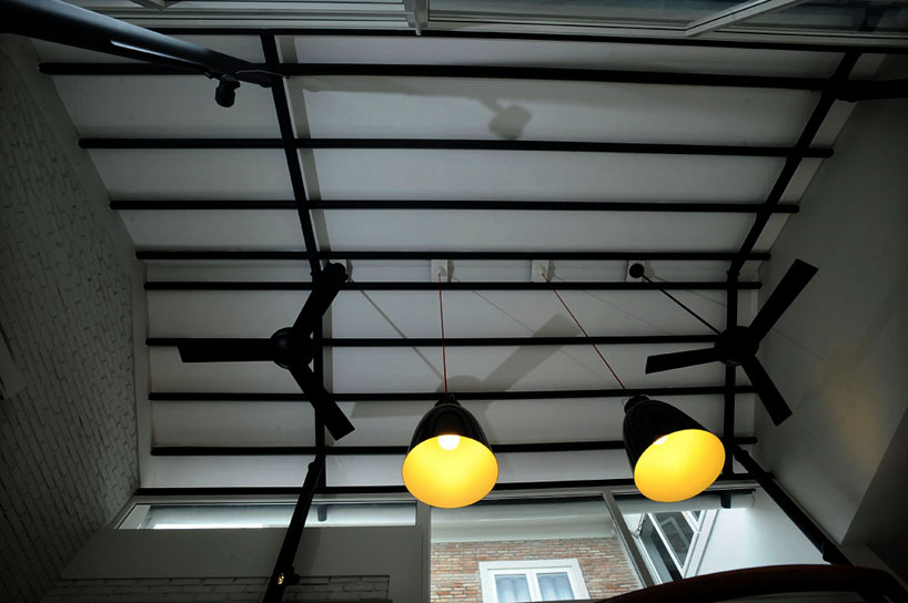 Sustainable House " Modern Tube House " by MINHTRAN & ASSOCIATES (MT&A ...