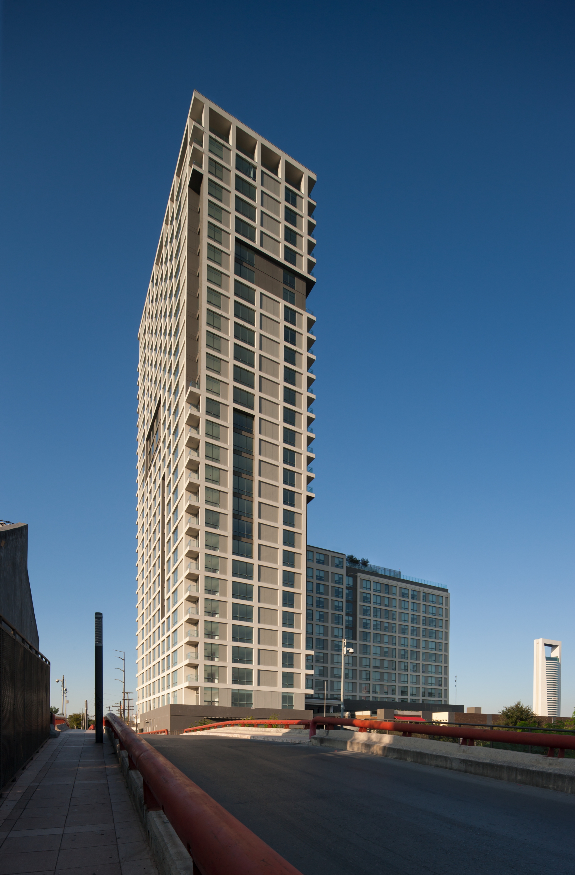 La Capital by rdlp arquitectos - Architizer