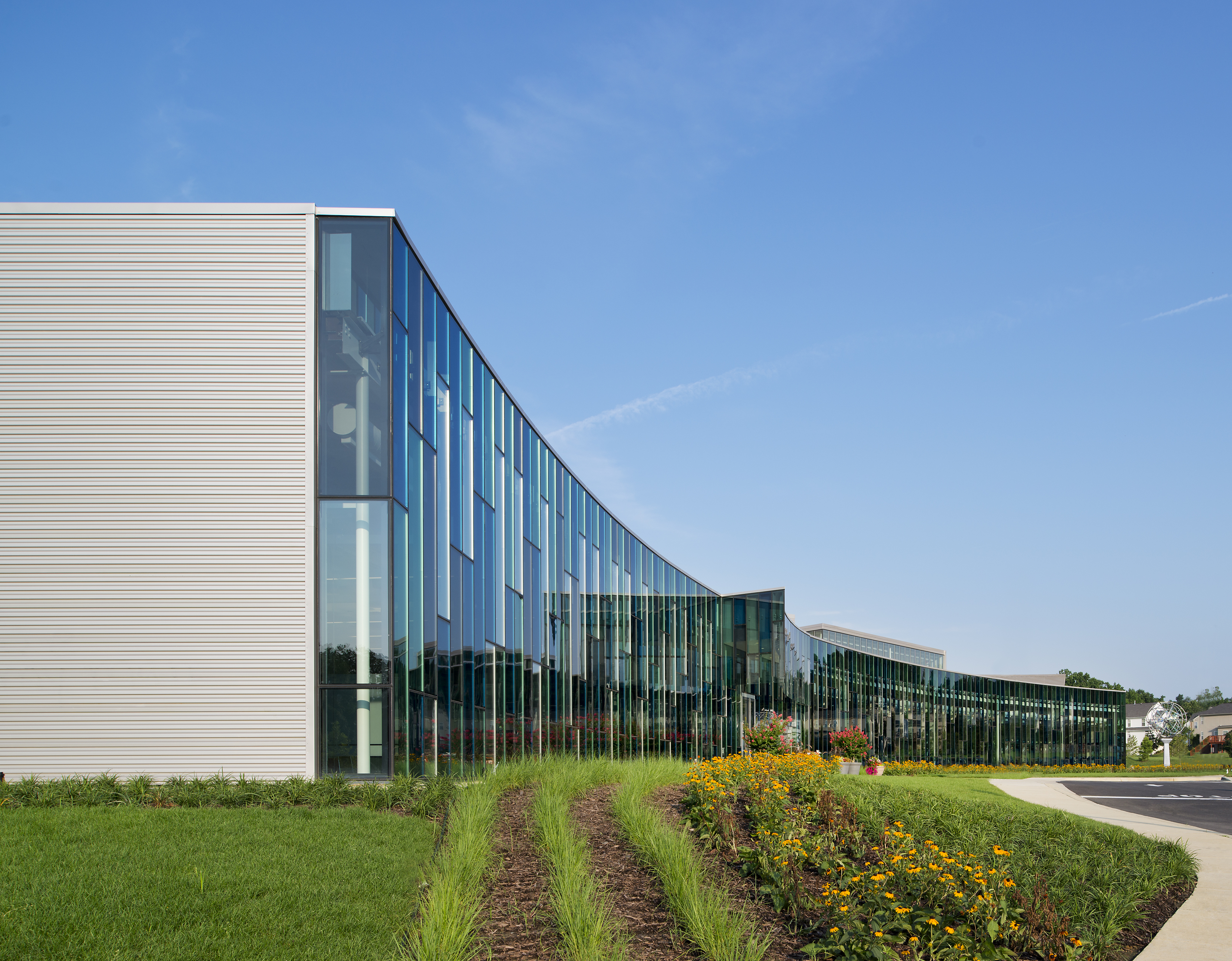 Southern Regional Technology & Recreation Complex by Sorg Architects ...