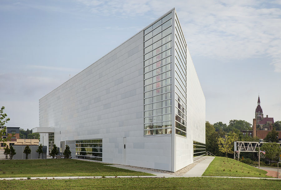 Museum of Wisconsin Art by HGA - Architizer