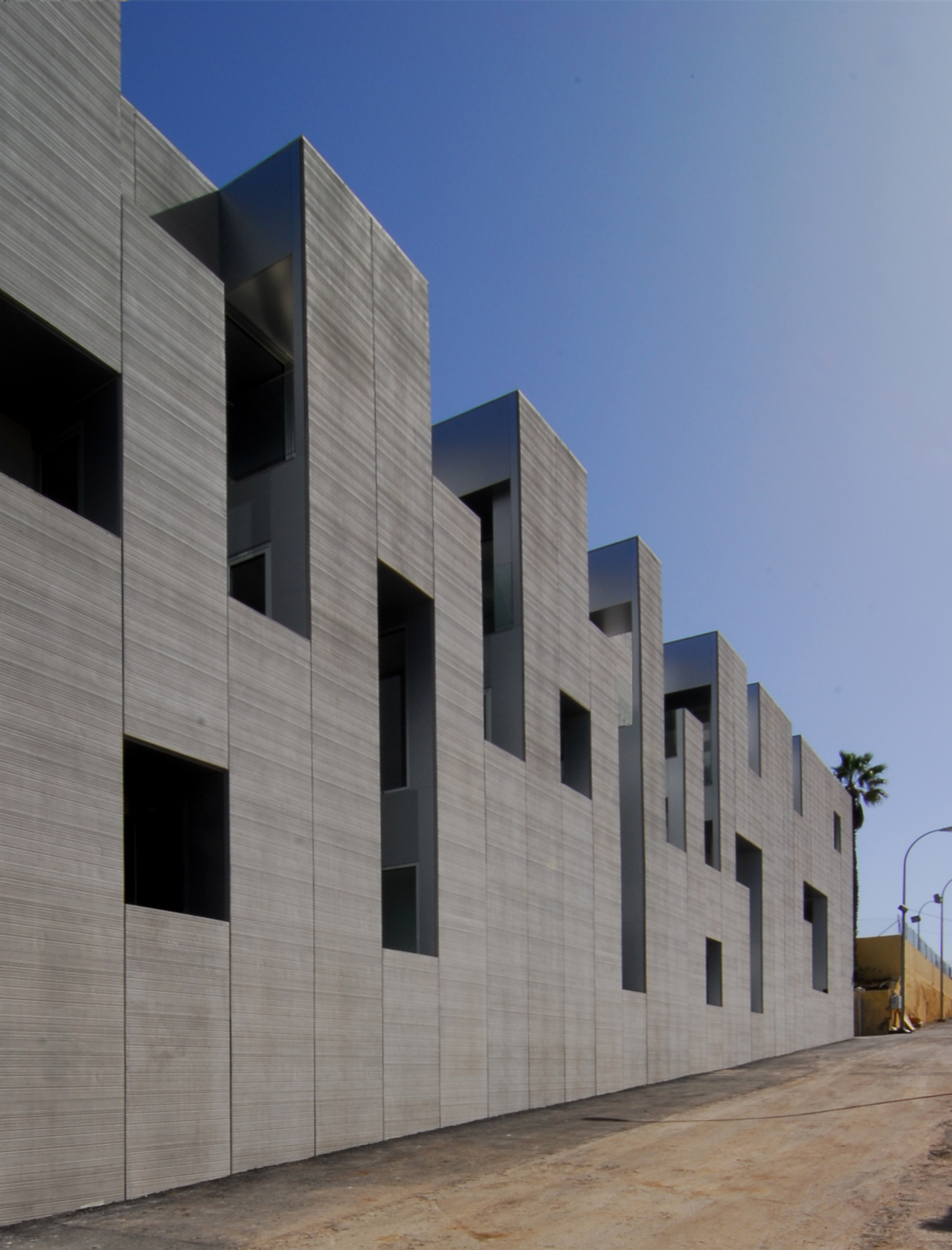 Incube Building by ROMERA Y RUIZ ARQUITECTOS - Architizer