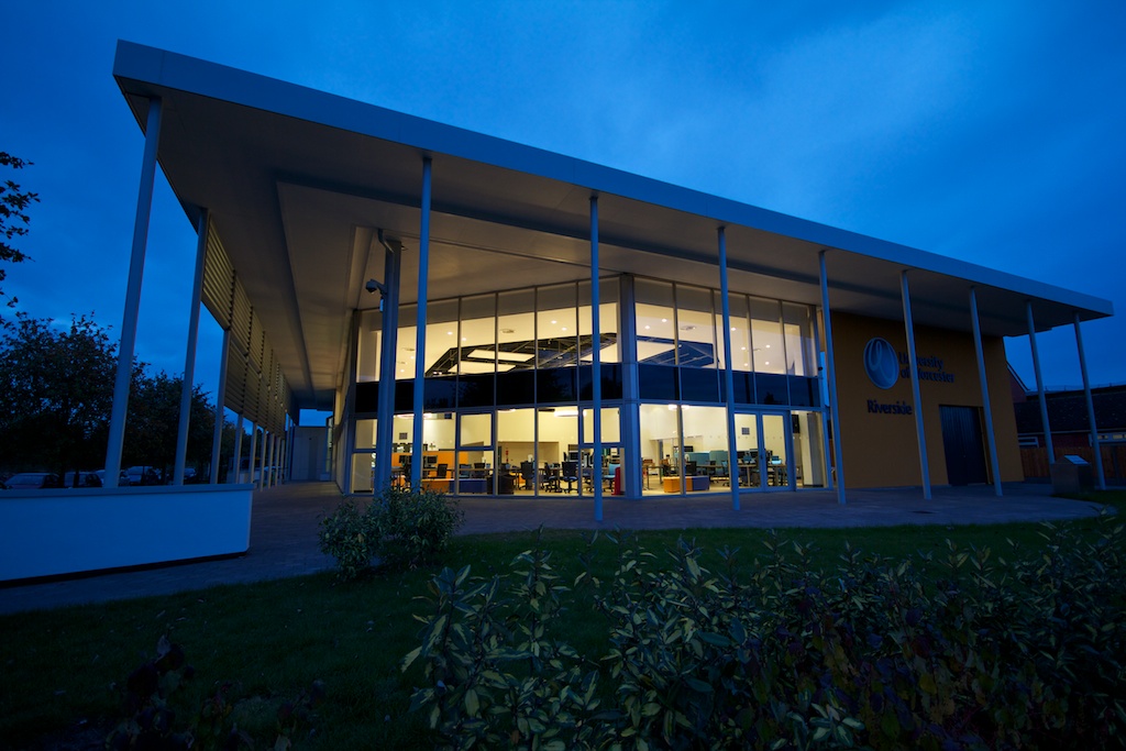 The Riverside Building, University of Worcester by KKE Architects Ltd ...