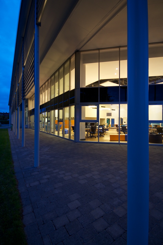 The Riverside Building, University of Worcester by KKE Architects Ltd ...