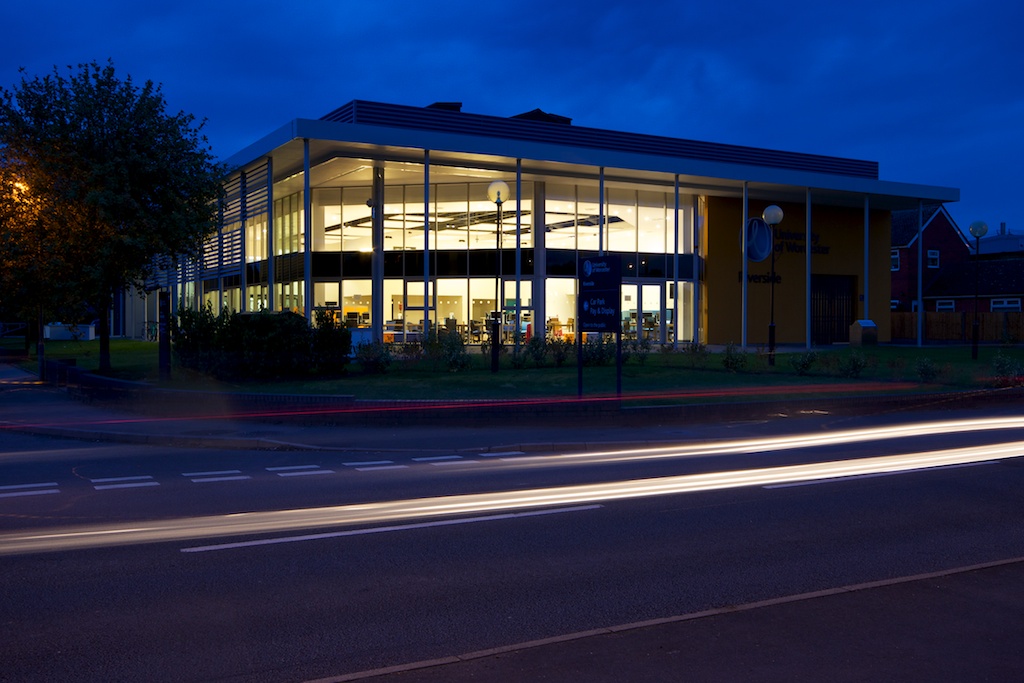 The Riverside Building, University of Worcester by KKE Architects Ltd ...