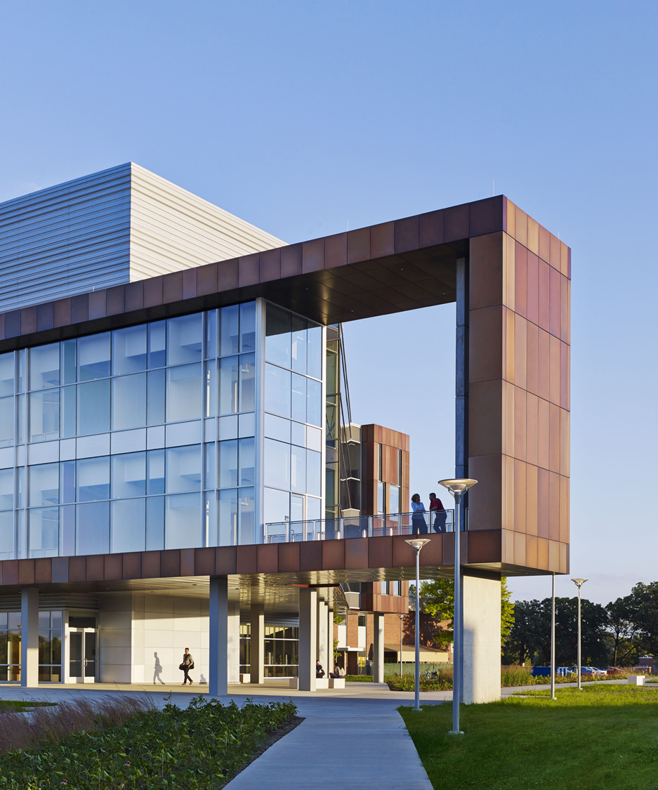 Argonne National Laboratory Energy Sciences Building by HDR - Architizer