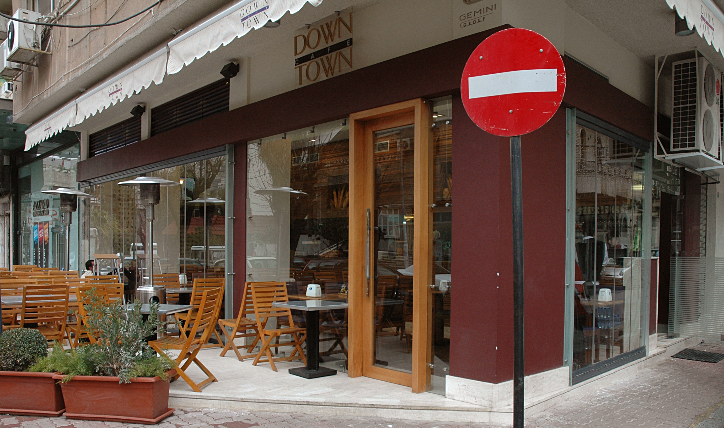 DT. Cafe by Z architects - Architizer