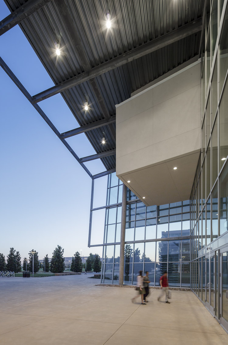 UT Dallas, Edith O'Donnell Arts & Technology Building by STUDIOS ...