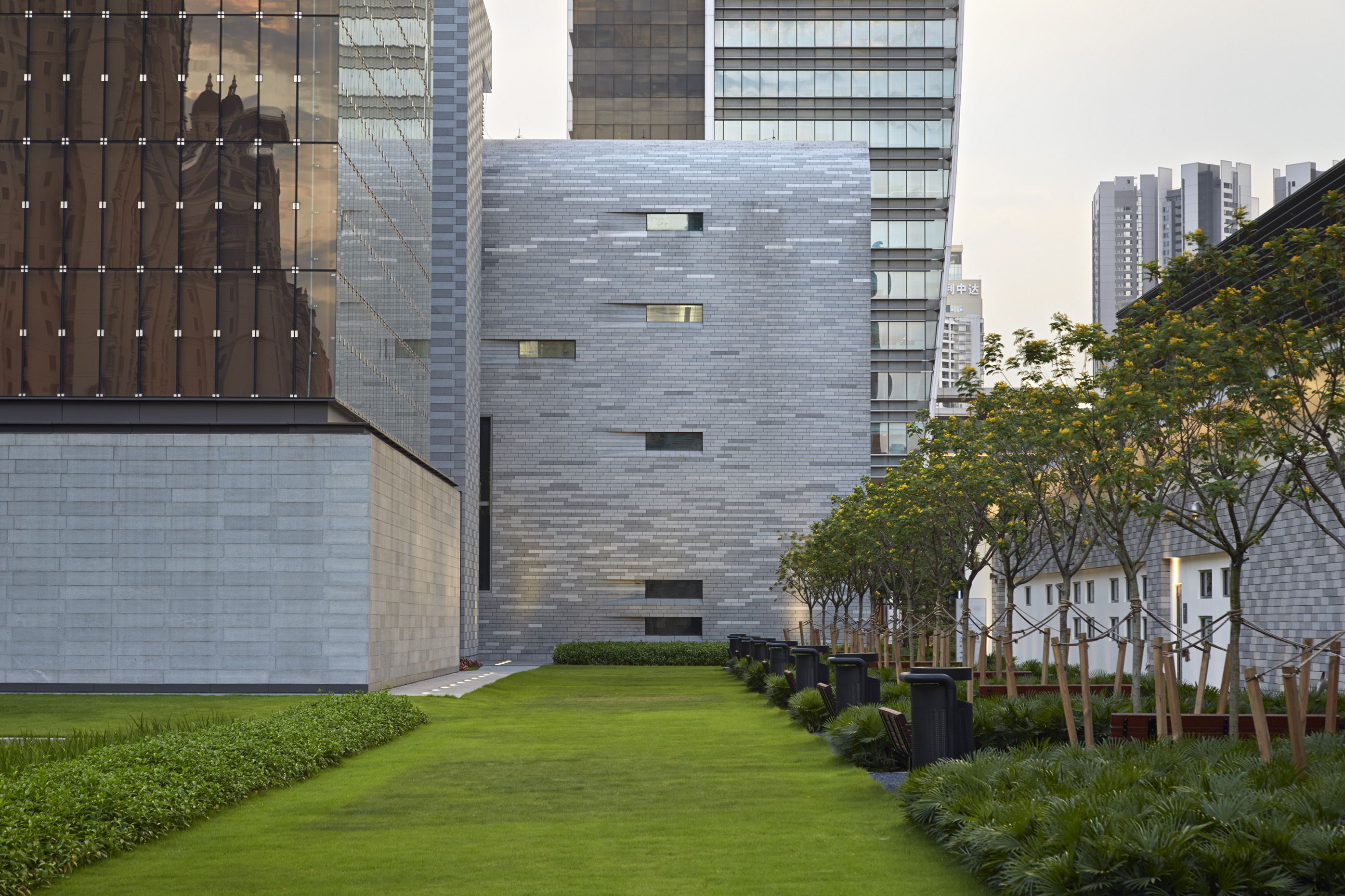 United States Consulate General by Skidmore, Owings & Merrill (SOM ...