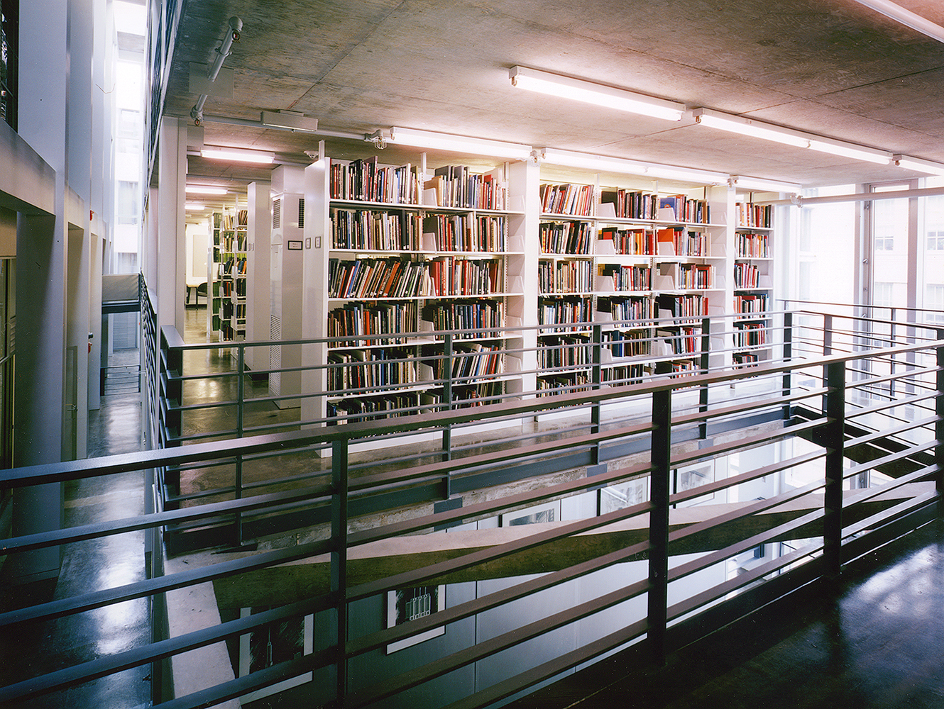 MIT Rotch Library of Art, Architecture and Planning by Schwartz/Silver ...
