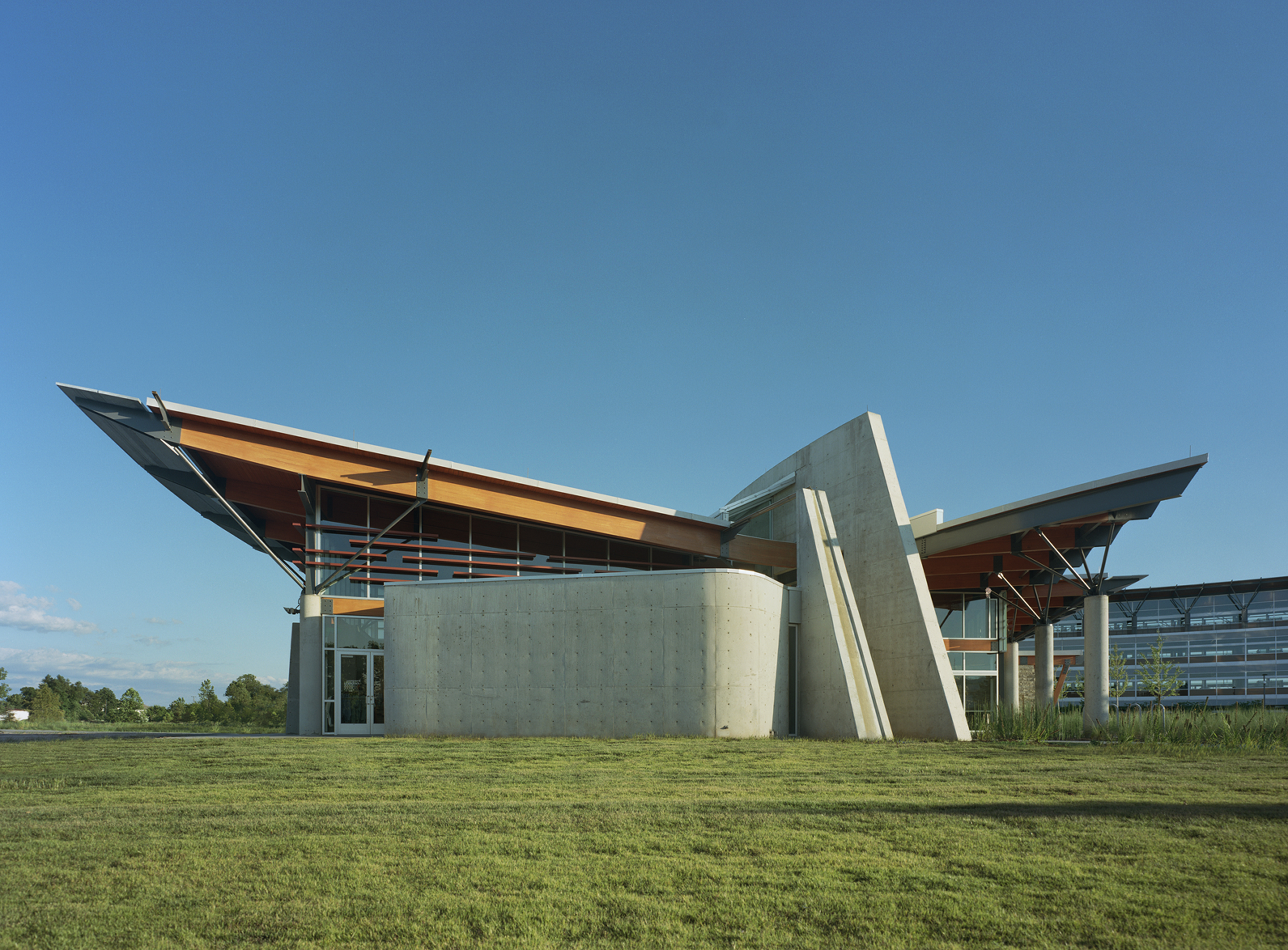 Riggs CAT Corporate Headquarters by Polk Stanley Wilcox Architects ...