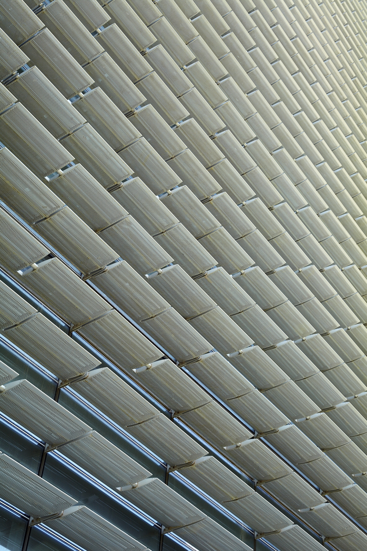 Pearl River Tower by Skidmore, Owings & Merrill (SOM) - Architizer