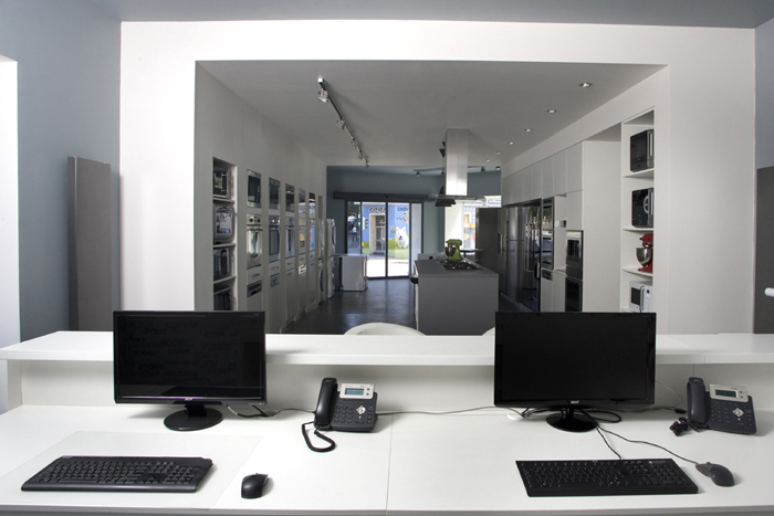 Showroom WHIRLPOOL by Ing.arch. Eva Bradáčová - Architizer