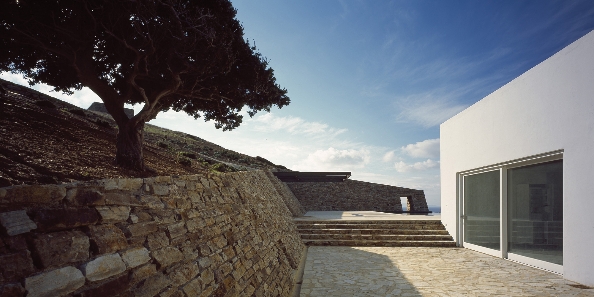 Idea 777432: Cliffhanger by Deca Architecture in Antiparos, Greece ...