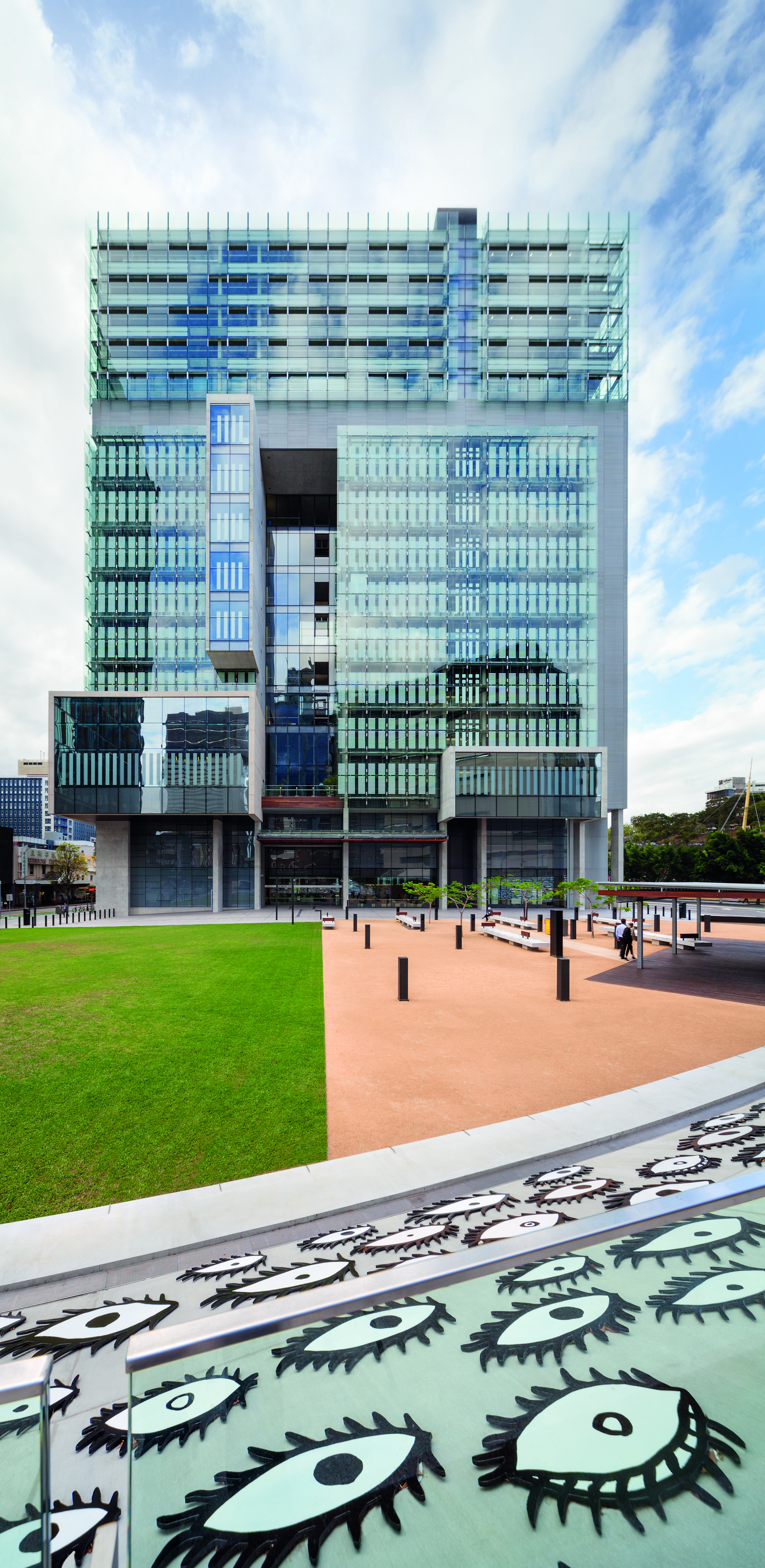 Queen Elizabeth II Courts of Law by Architectus - Architizer