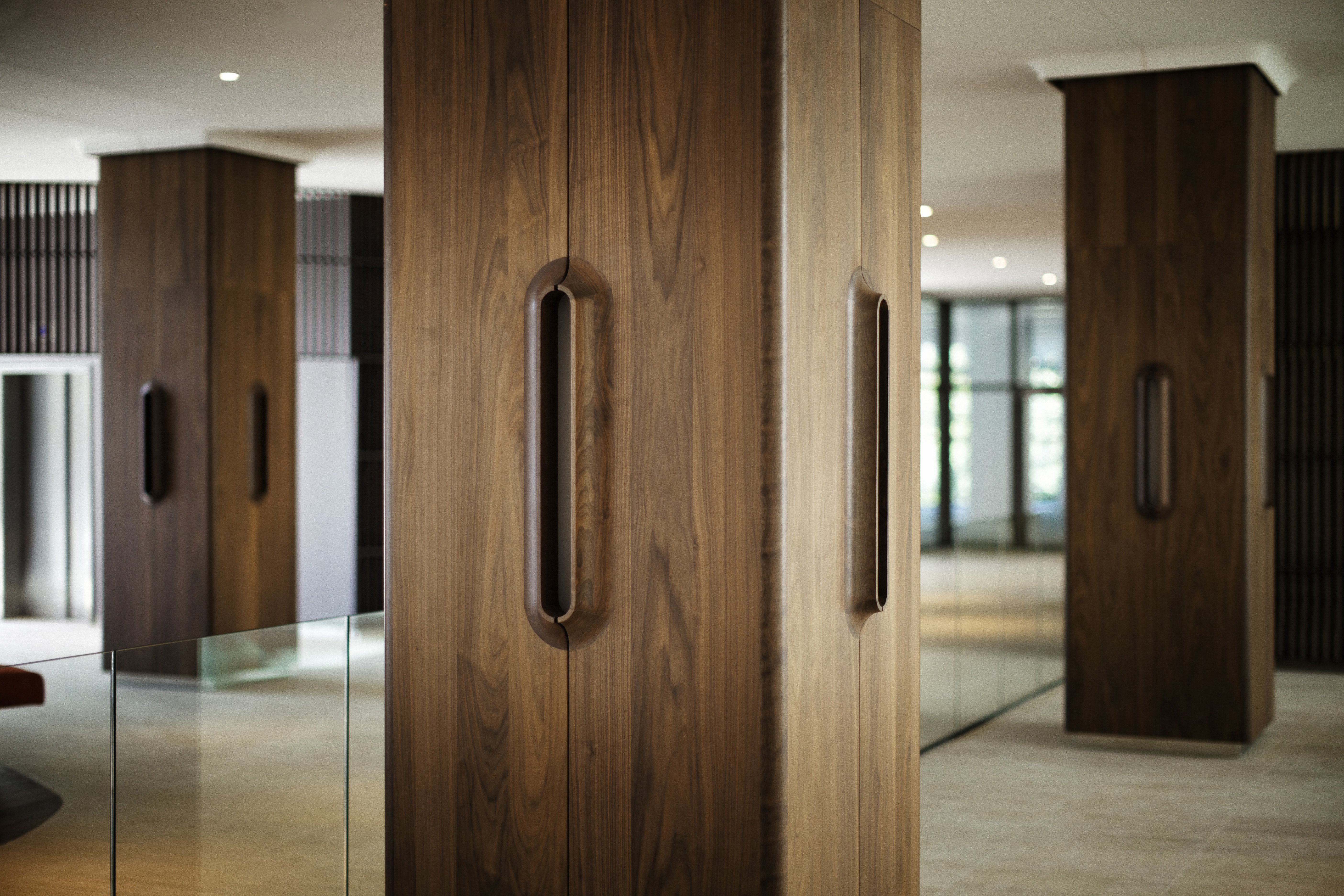 IN/OUT - The amenities wing and the new lobby by Jouin Manku and DTACC ...