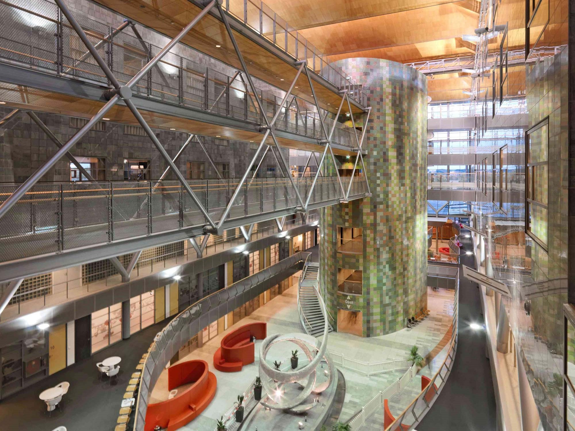 Culture Complex De Nieuwe Kolk by De Zwarte Hond - Architizer