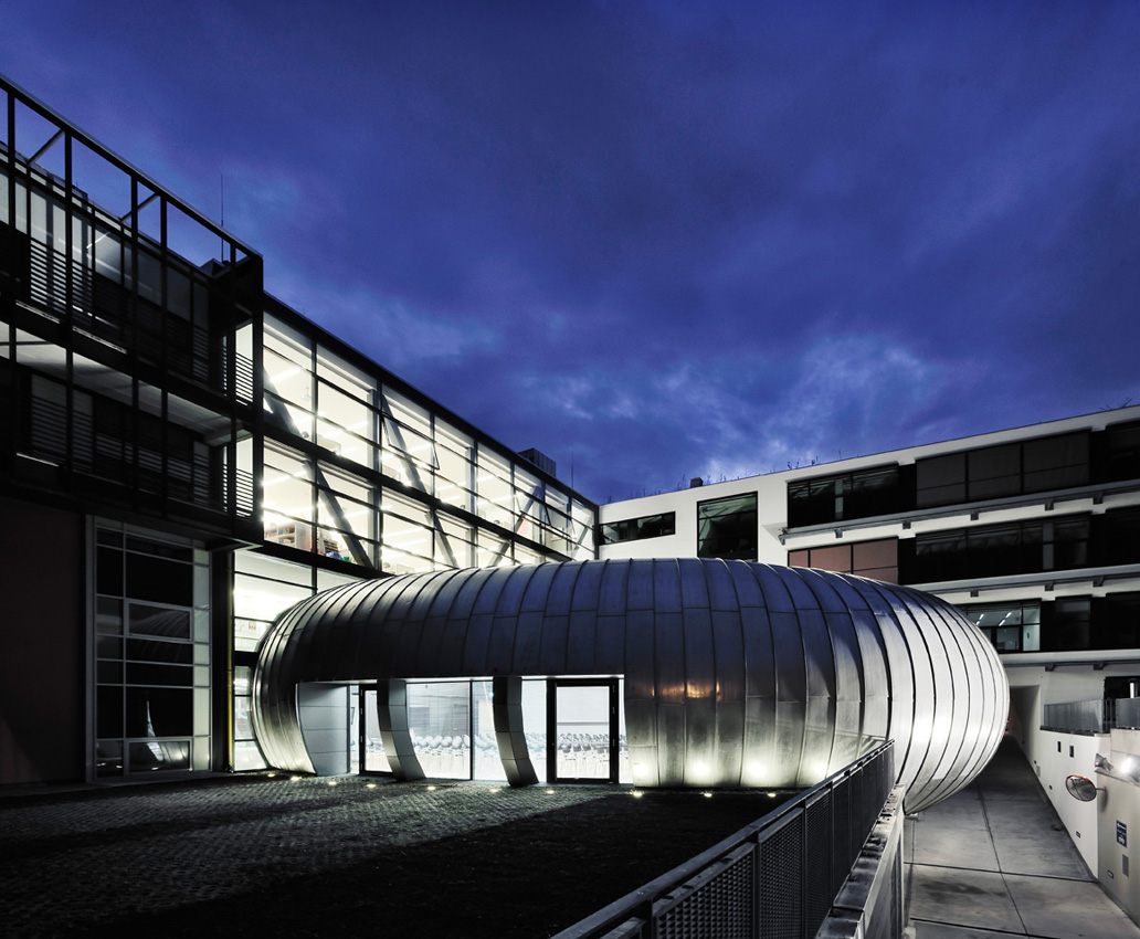 The new lunch room of "Ex-GIL" by Roland Baldi Architects - Architizer