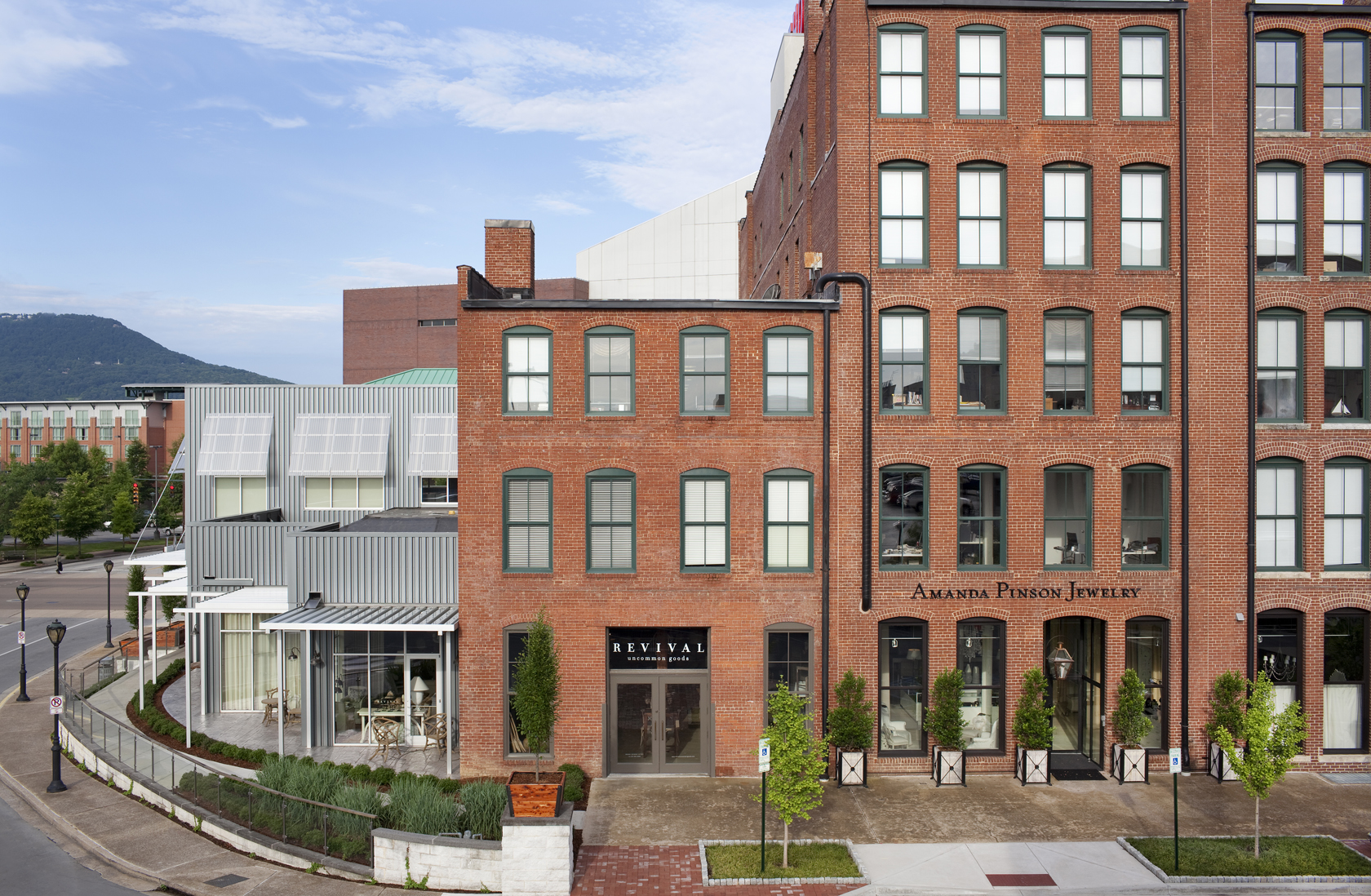 Warehouse Row by Hefferlin + Kronenberg Architects - Architizer