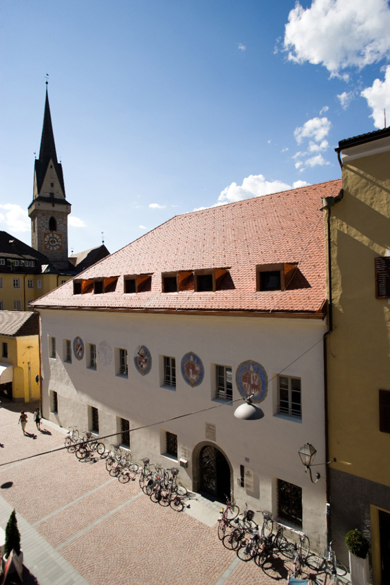 New seat of the Free University of Bolzano, Brunico by Roland Baldi ...