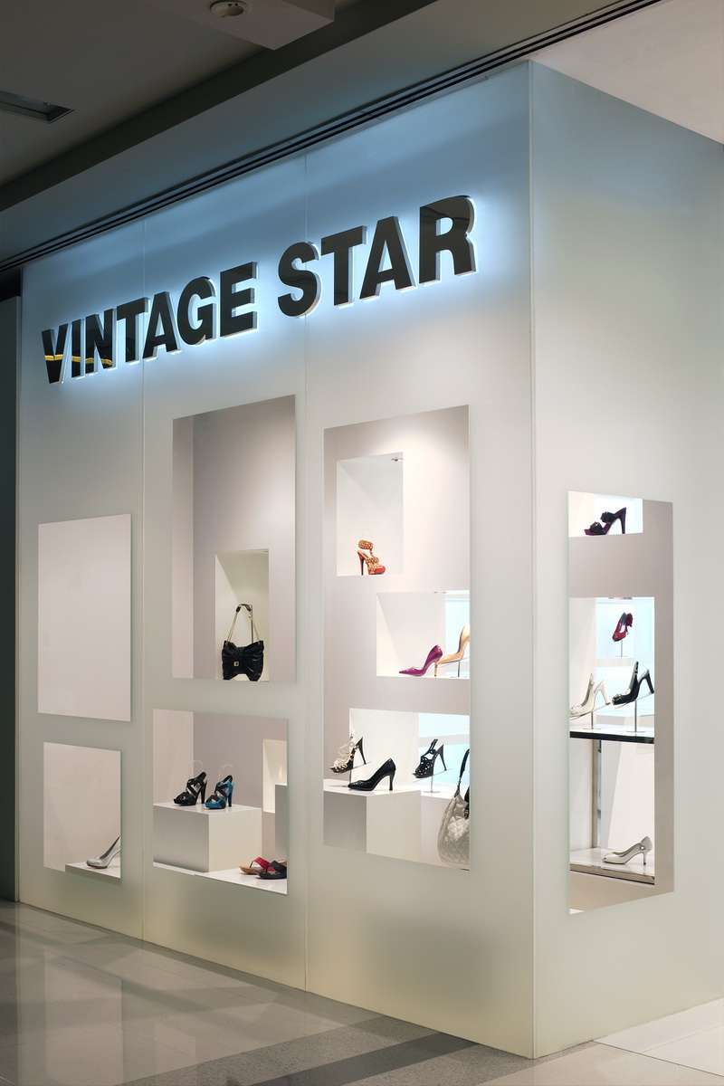 Jessica Simpson Store by Sergio Mannino Studio - Architizer