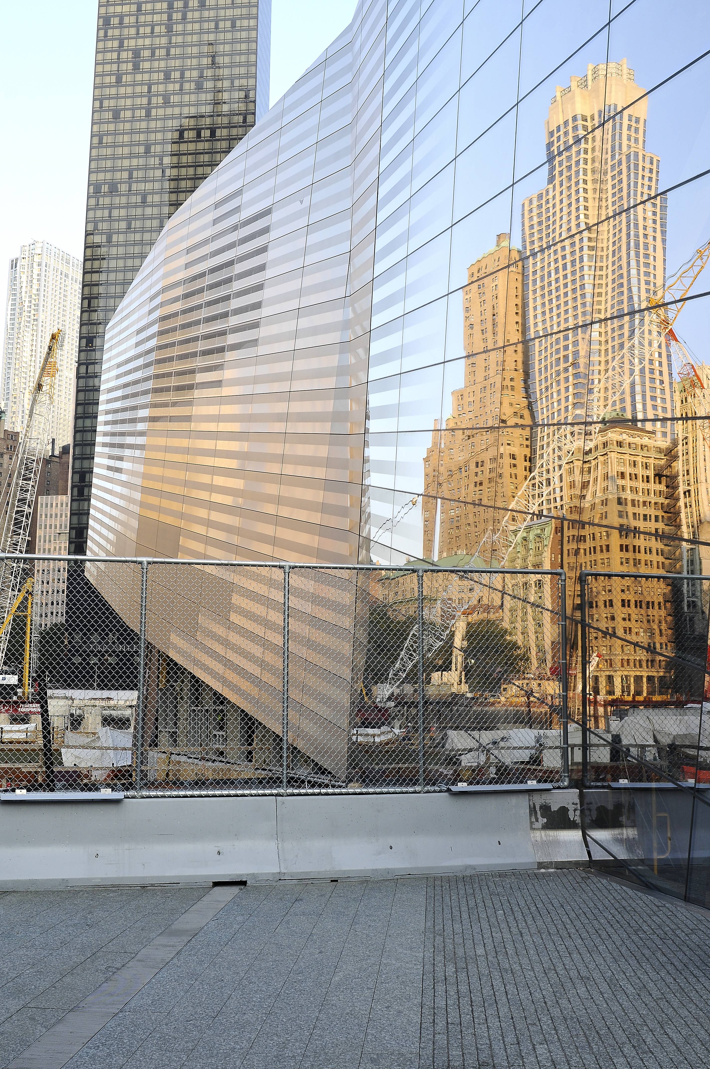 Silver Lining: 7 Lustrous Buildings Clad in Stainless Steel ...