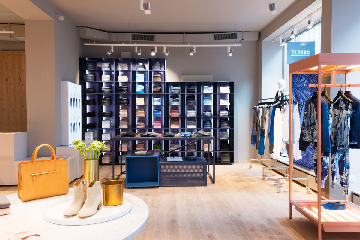 Closed Monobrand Store by PHILIPP MAINZER OFFICE FOR ARCHITECTURE AND ...