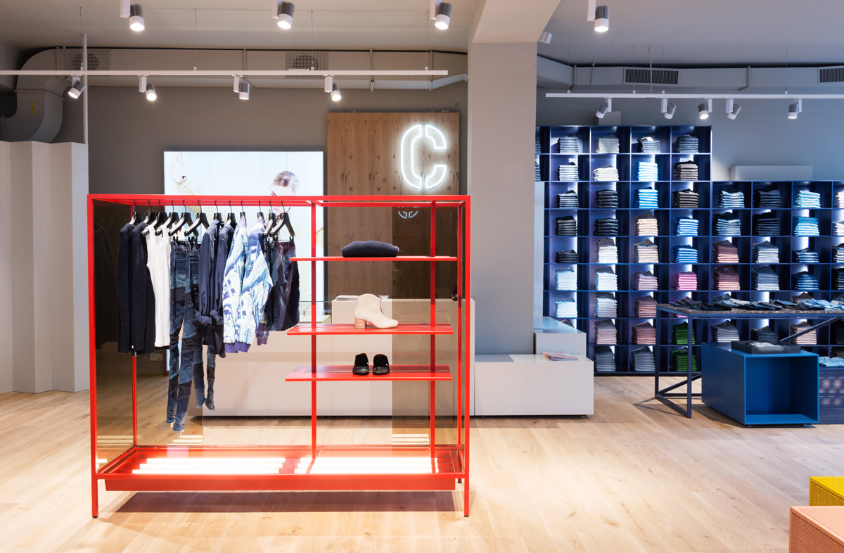 Closed Monobrand Store by PHILIPP MAINZER OFFICE FOR ARCHITECTURE AND ...