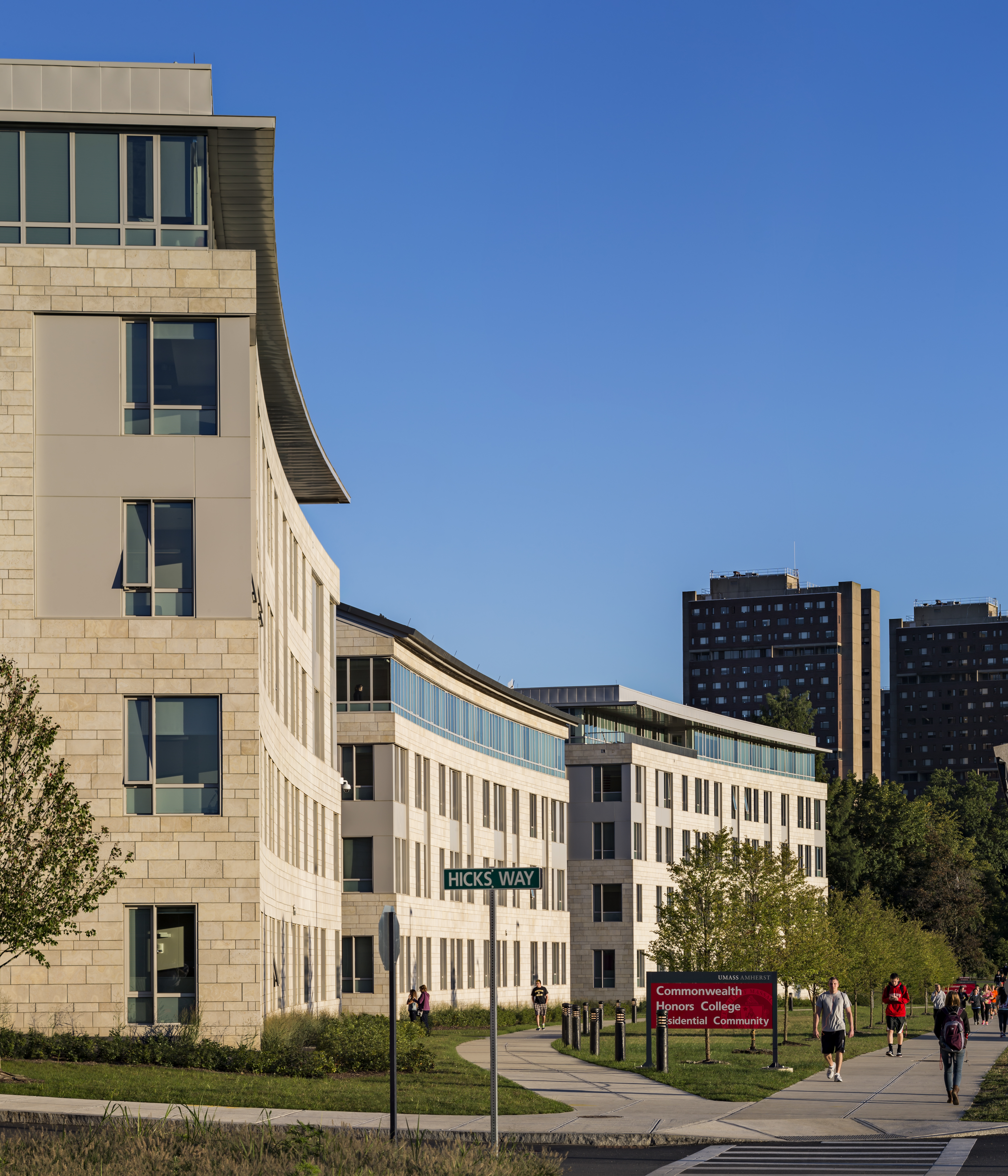 University of Massachusetts- The Commonwealth Honors College by William ...