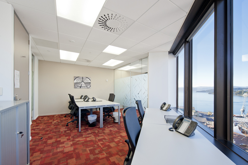 Regus HP Tower by D&P Associates - Architizer