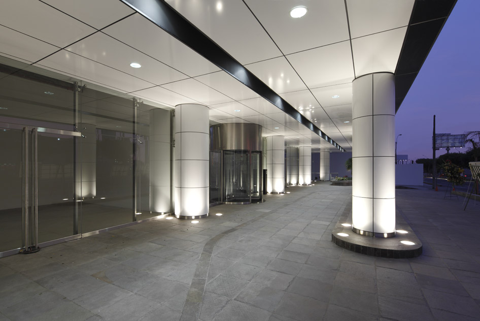 Omega Building by Metrópolis Oficina de Arquitectura - Architizer