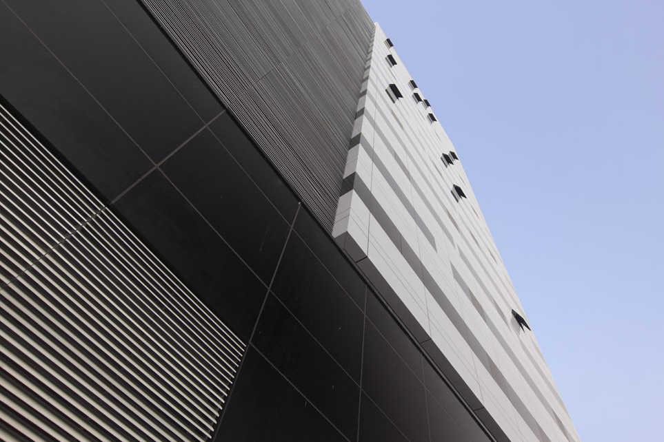 Omega Building by Metrópolis Oficina de Arquitectura - Architizer