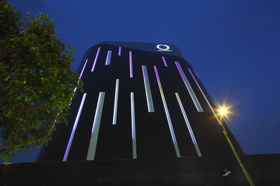 Omega Building by Metrópolis Oficina de Arquitectura - Architizer