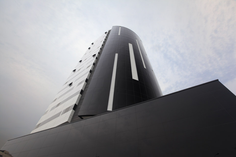 Omega Building by Metrópolis Oficina de Arquitectura - Architizer