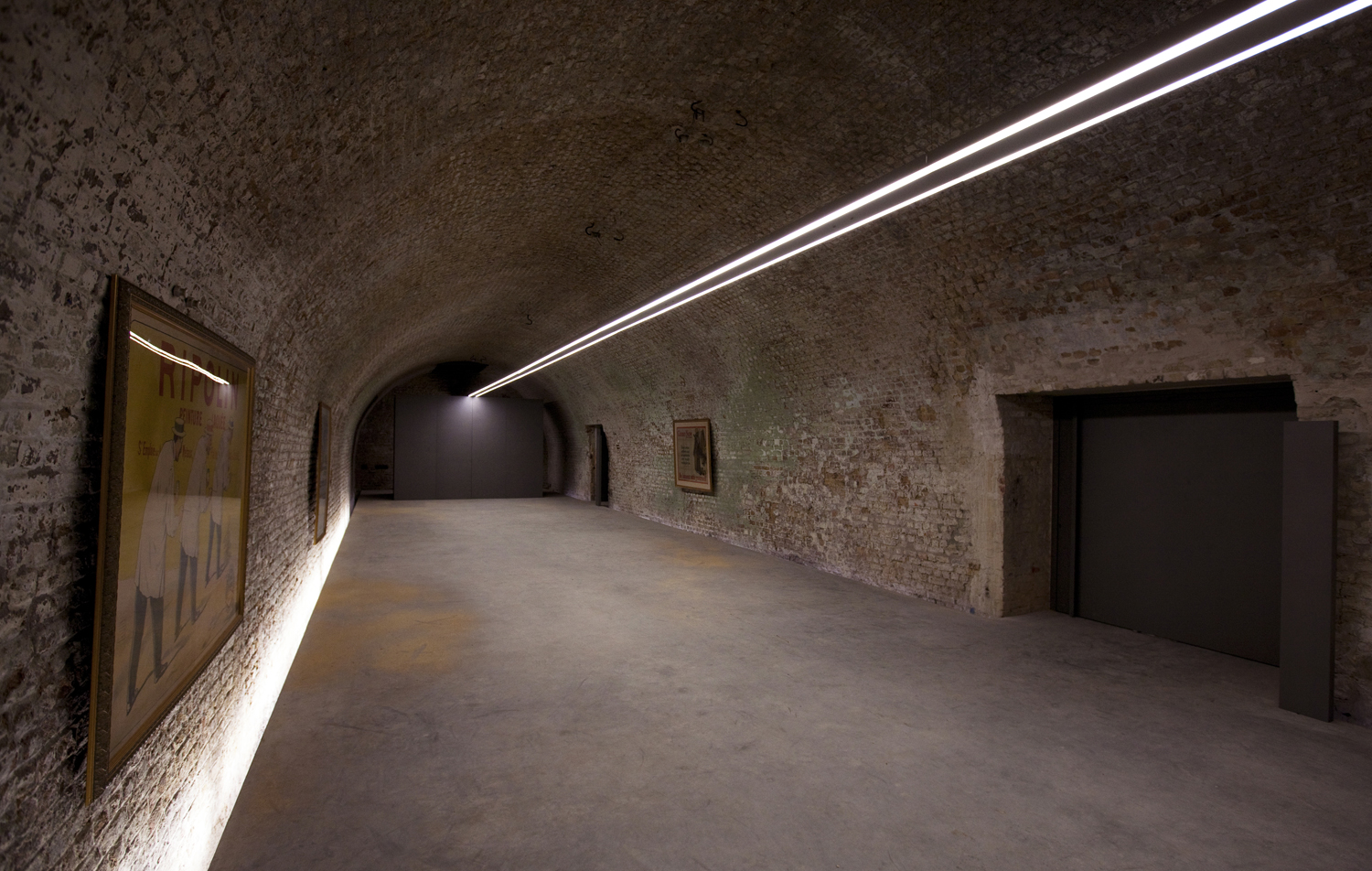 Villa Roces by Govaert & Vanhoutte Architects - Architizer