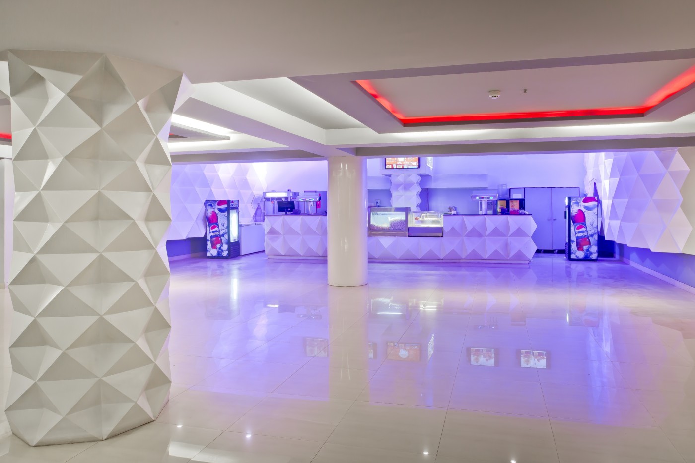 Idea 815656: R.World Big Cinemas by The Purple Ink Studio in Rajkot ...