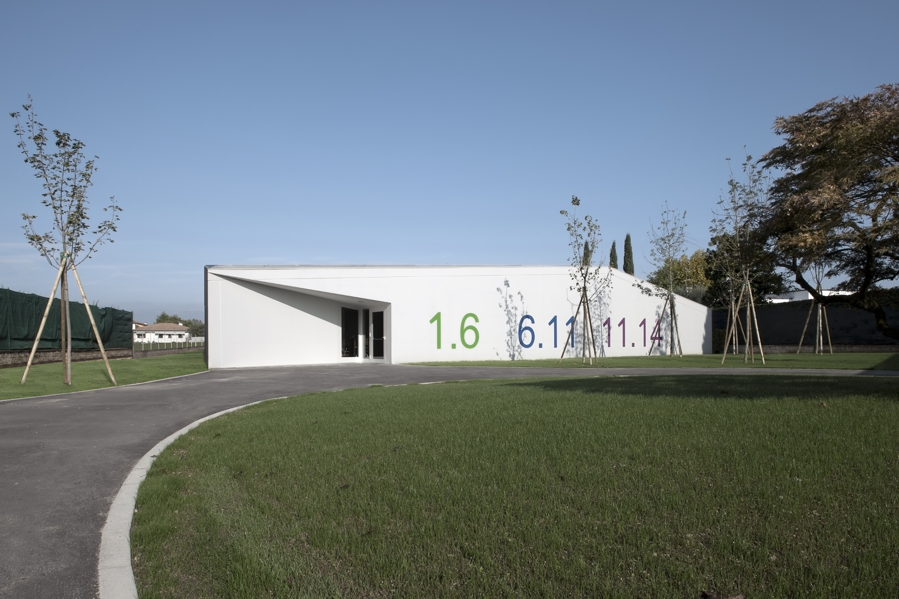 Idea 817062: 1.14. The kite school complex by C+S ARCHITECTS in ...