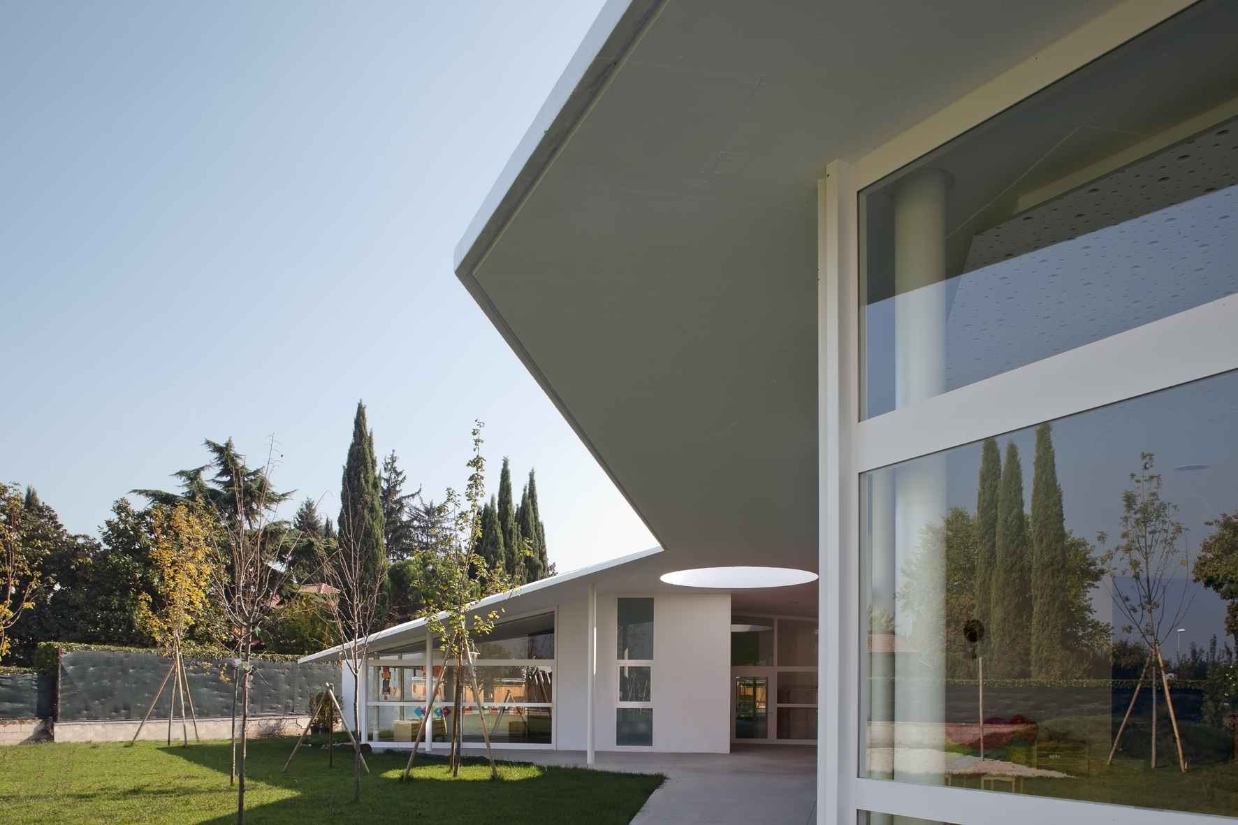 1.14. The kite school complex by C+S ARCHITECTS - Architizer