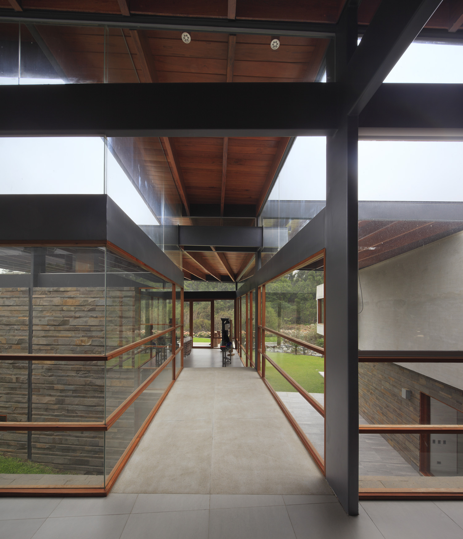 Fan House by Seinfeld Arquitectos - Architizer