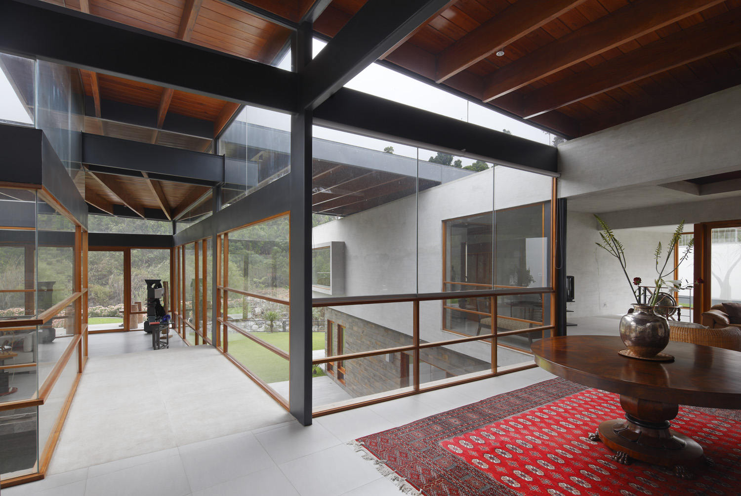 Fan House by Seinfeld Arquitectos - Architizer
