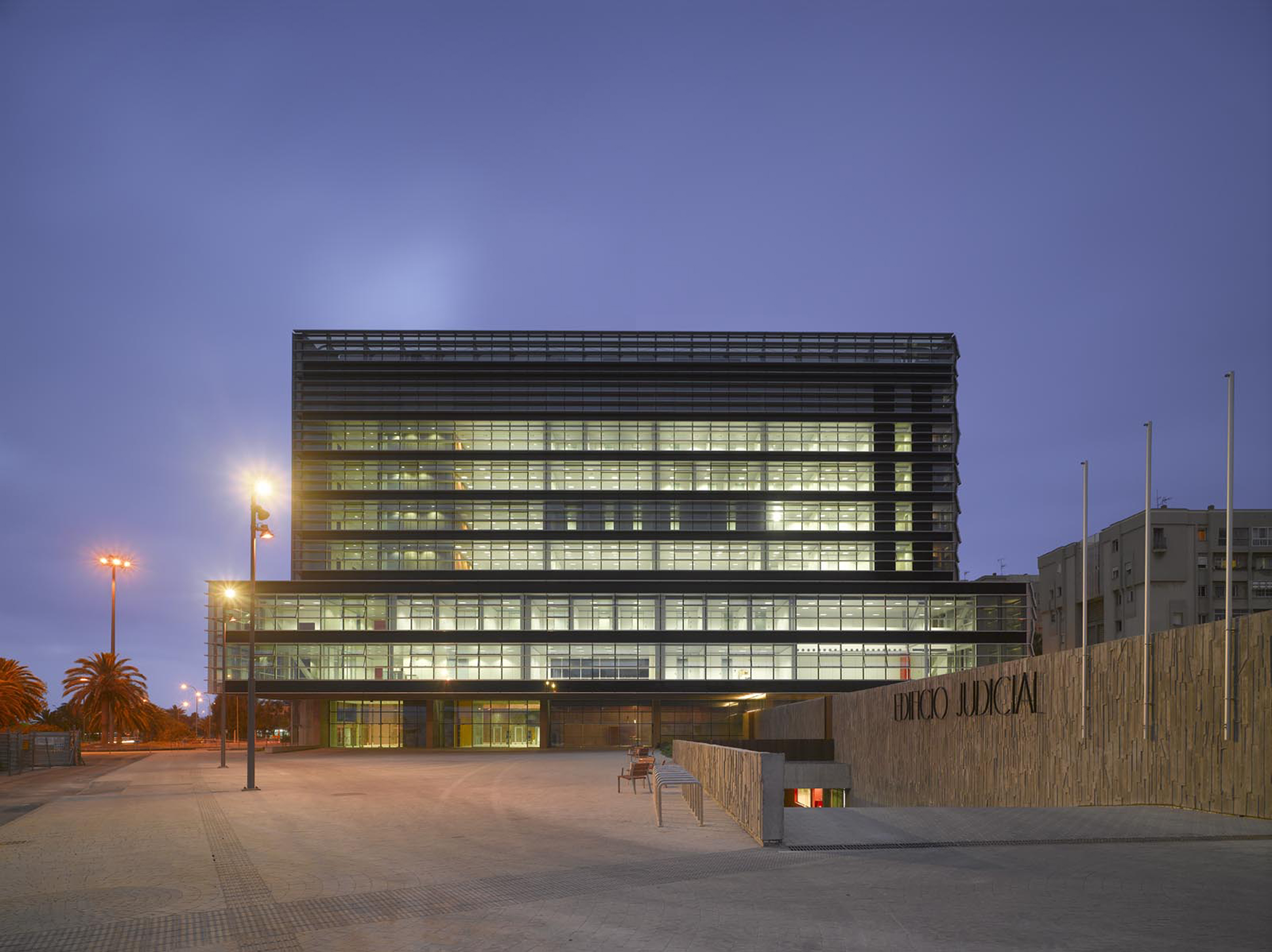 Law Courts Complex by Sosa + González + Santiago - Architizer