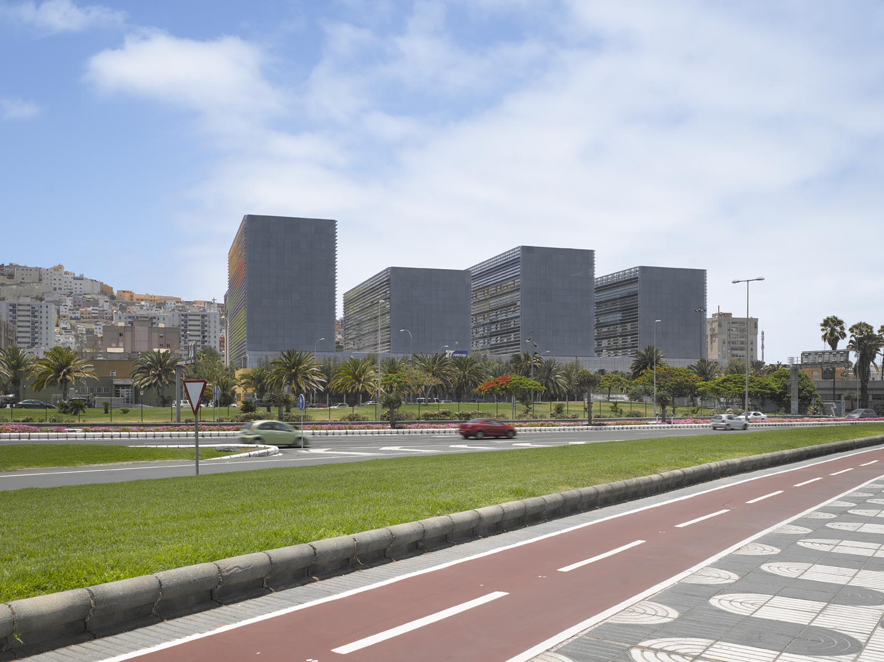 Law Courts Complex by Sosa + González + Santiago - Architizer