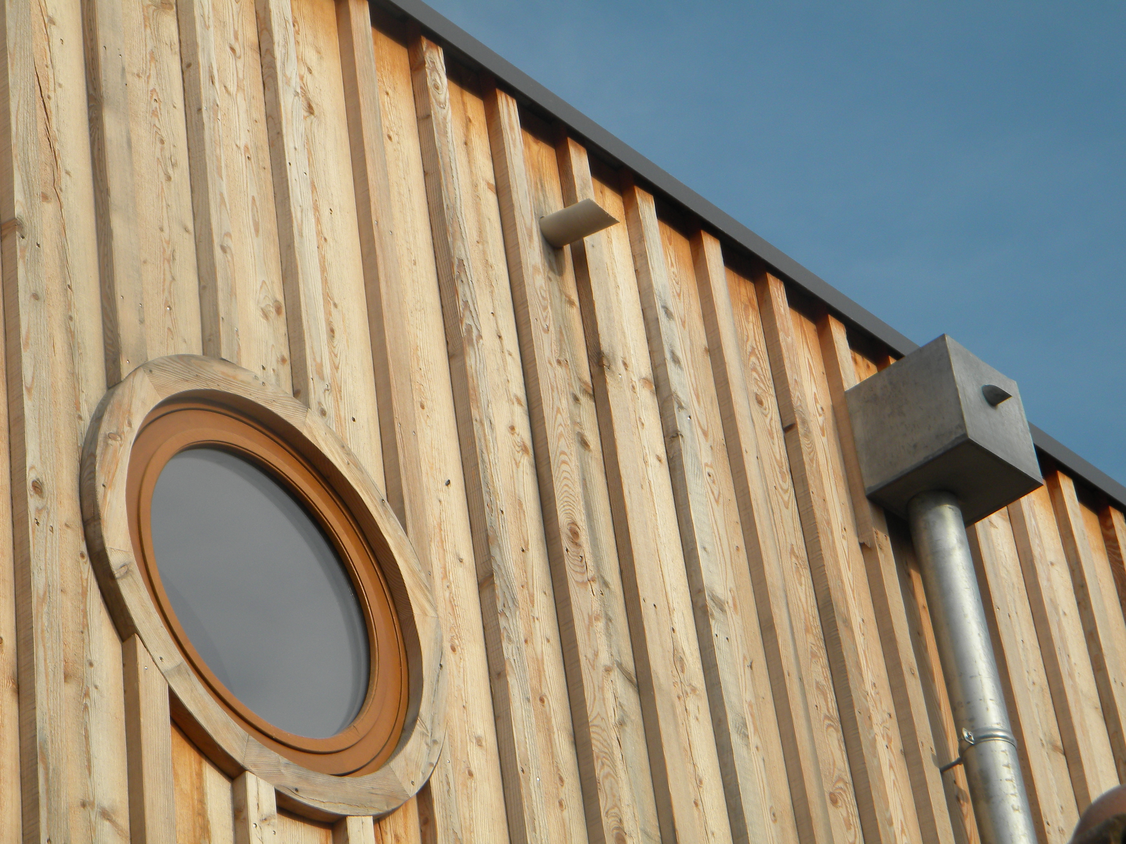 PAQ's House by Multi-Champs Architectes & Associés SAS - Architizer