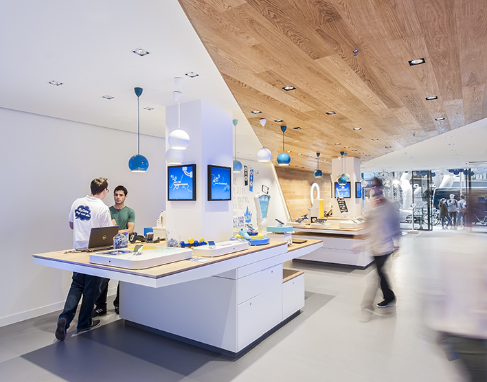 O2 Concept Store Berlin by hartmannvonsiebenthal the brand experience ...