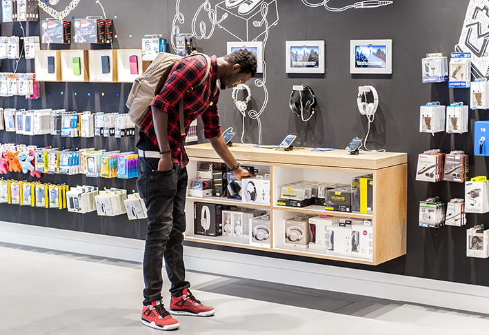 O2 Concept Store Berlin by hartmannvonsiebenthal the brand experience ...