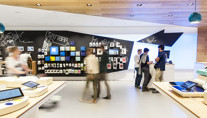 O2 Concept Store Berlin by hartmannvonsiebenthal the brand experience ...