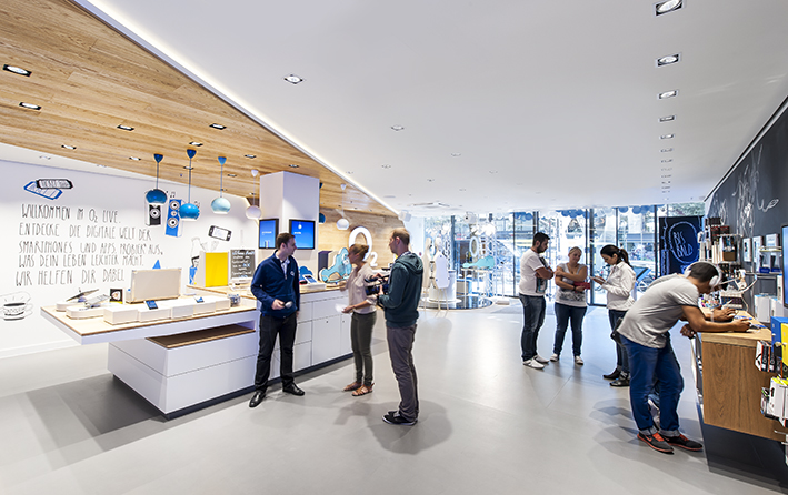 O2 Concept Store Berlin by hartmannvonsiebenthal the brand experience ...